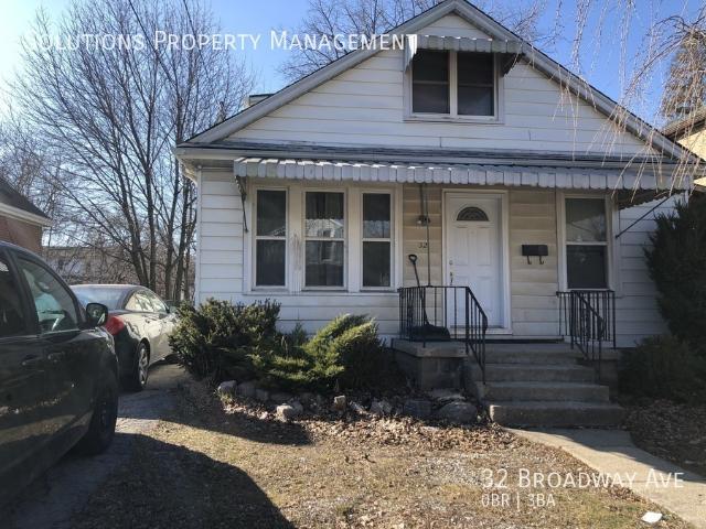 0 BR, 3 BA Apartment 32 Broadway Ave, Hamilton, ON L8S 2X2