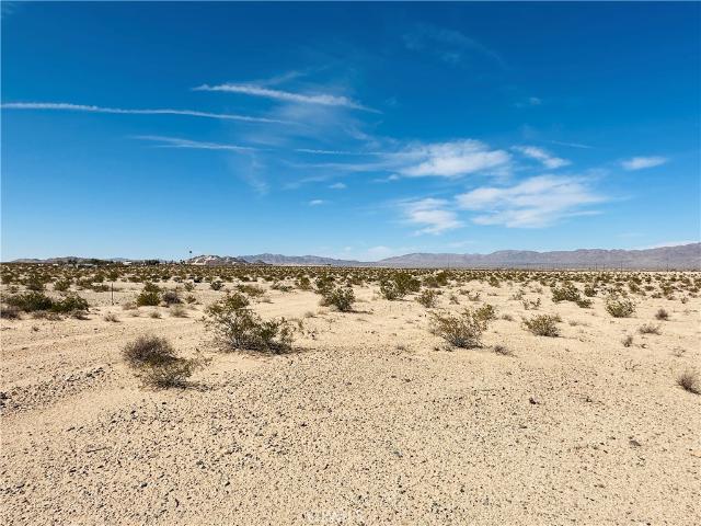 0 Cadiz Dr, Twentynine Palms, CA 92277 | MLS #JT26019