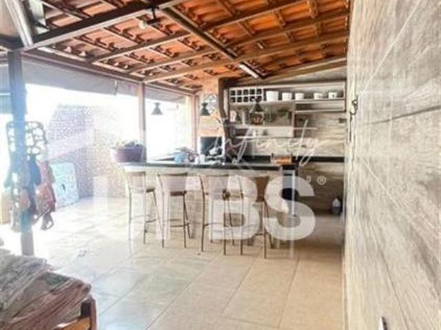 0 Casa 3 quartos, sendo 1 suíte