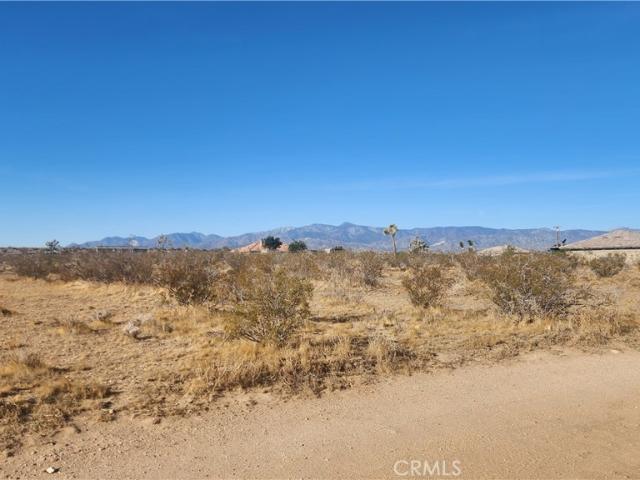0 Danbury Rd, Phelan, CA 92371 | MLS #HD25100 | Compass