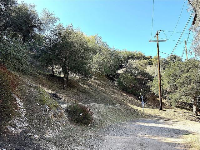 0 High Cliff Trail