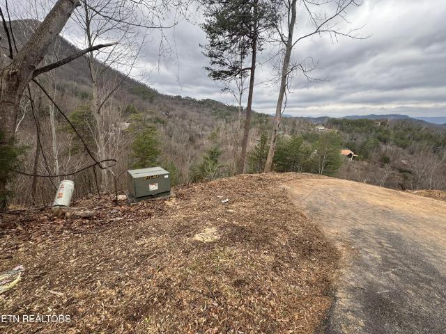 0 Hikers Path Lane