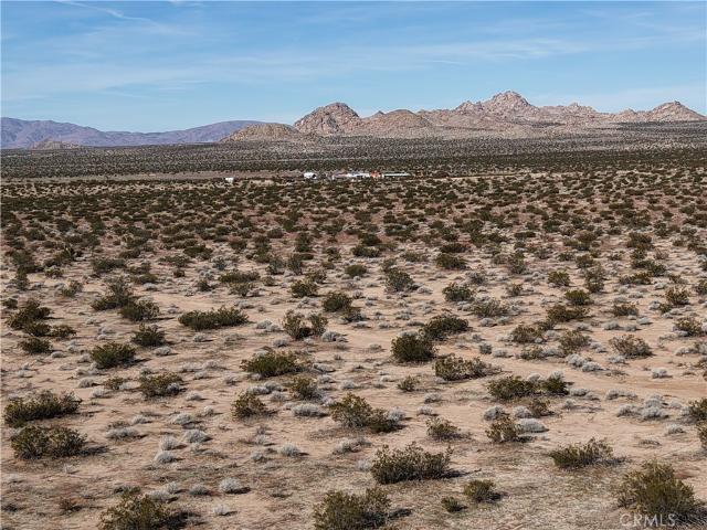 0 Looneyville Ln, Lucerne Valley, CA 92356 | MLS #HD25266 | Compass