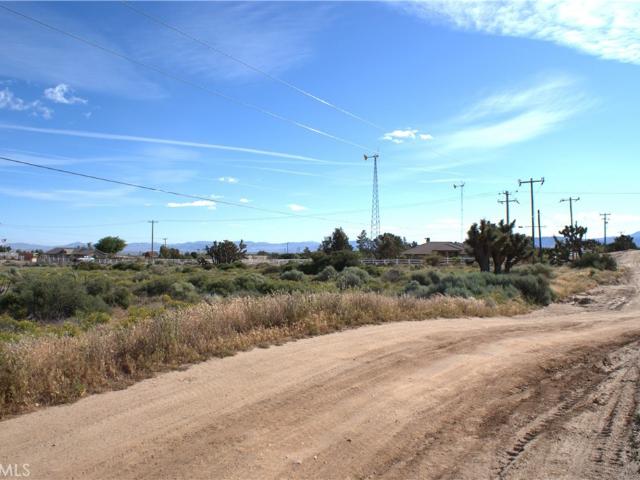 0 Stuveling St, Oak Hills, CA 92344 | MLS #CV26079