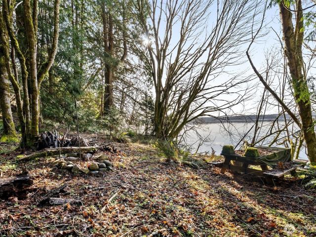 0 SE Totten Shores Drive