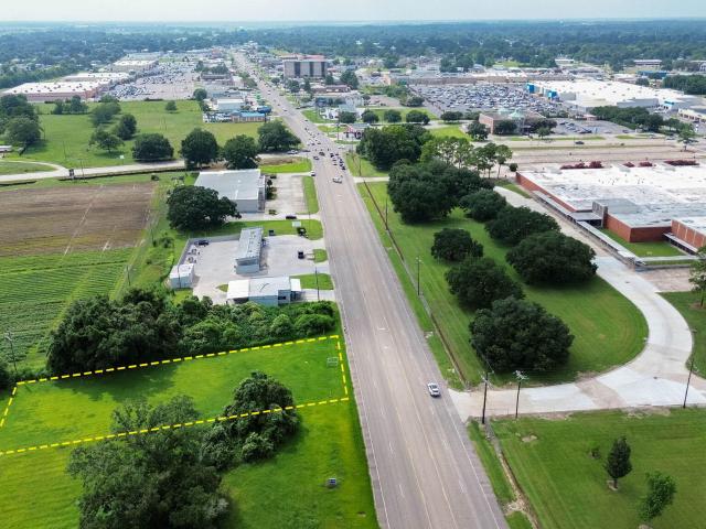 0 W Admiral Doyle Dr, New Iberia, LA 70560 | MLS #2500001 | Compass