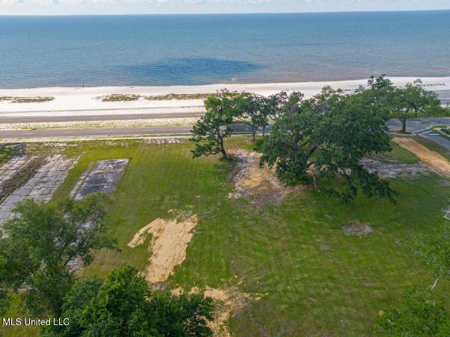 0 W Beach Boulevard