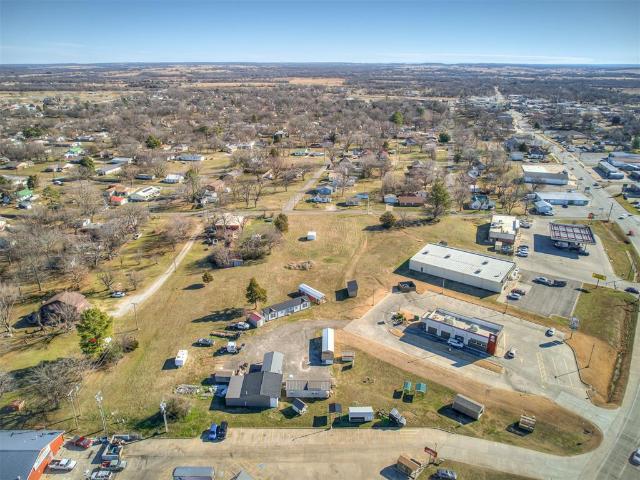 0 W Gentry Avenue