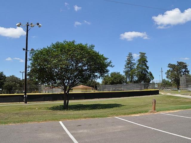 0 1st St, Hempstead, TX 77445 | MLS #10551 | Compass