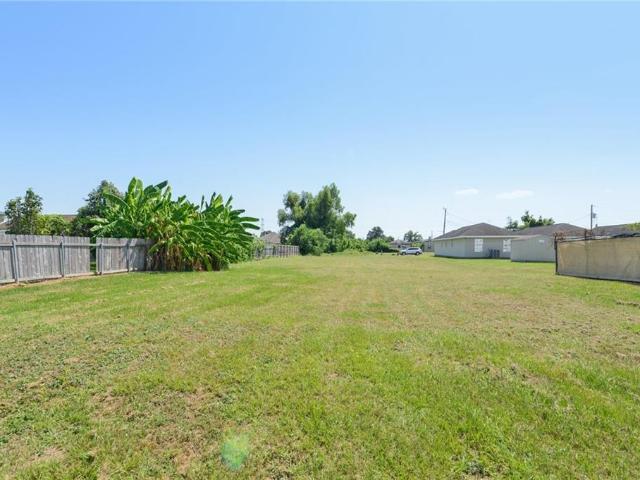0 26th St, Gretna, LA 70053 | MLS #2521 | Compass