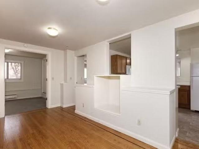 0BR/1.0BA 189 Vernon Terrace