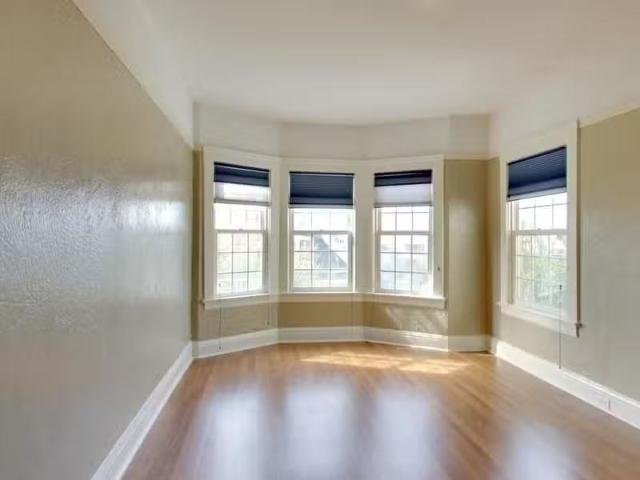 0BR/1.0BA 2474 Washington Street 1254r