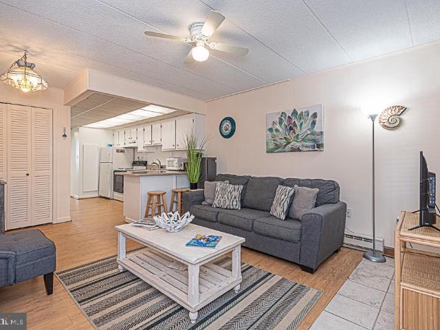 13 44Th Street # 106