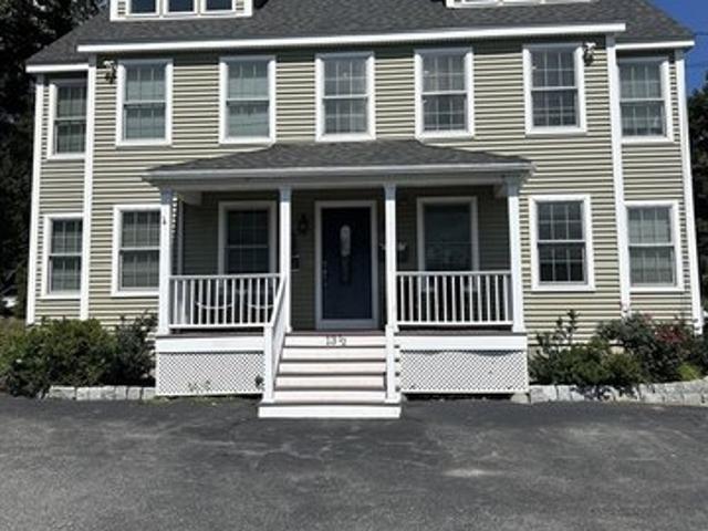 13 1/2 Merrimac St Unit 1, Amesbury, MA 01913
