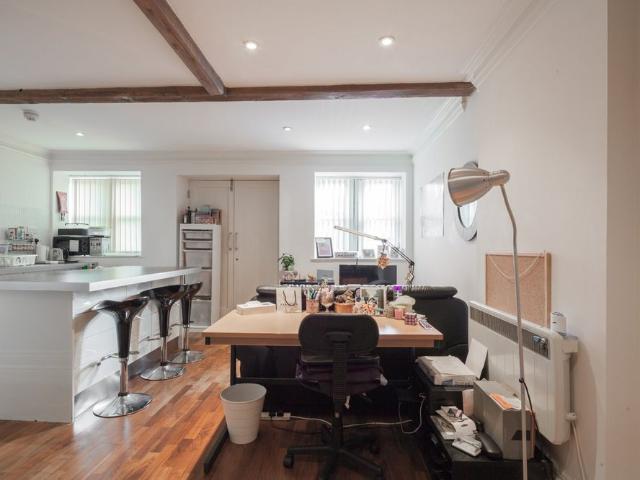13 17 Chancery Lane, Huddersfield, HD1