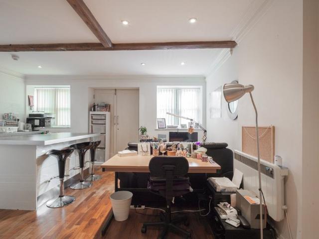 13 17 Chancery Lane, Huddersfield, HD1