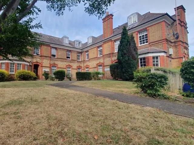 13 17 Fothergill Drive, Oakwood, London, N21 1SJ, United Kingdom | 2 bed apartment for rent #138849580 | Rentberry