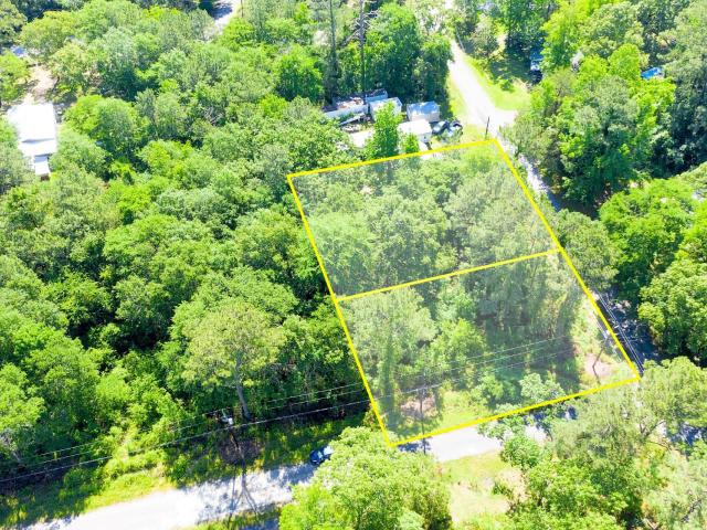13 14 Hunters Dr, Trinity, TX 75862 | MLS #65372 | Compass