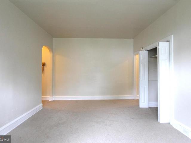 13 15 E Upsal Street # B5