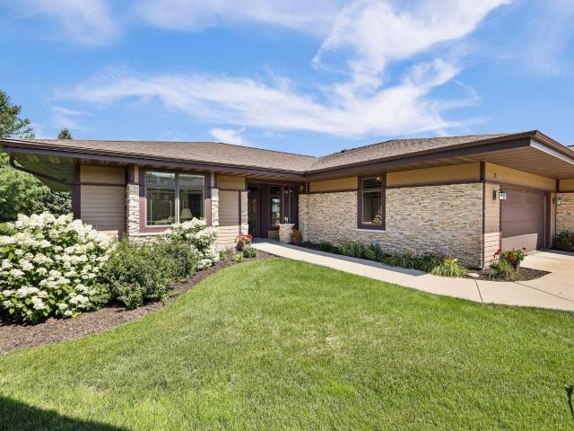 13 Tailwind Court