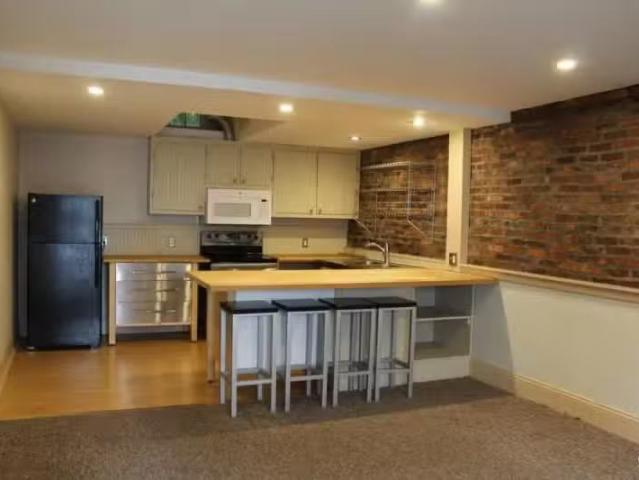 13 Thompson, Catskill, NY 12414