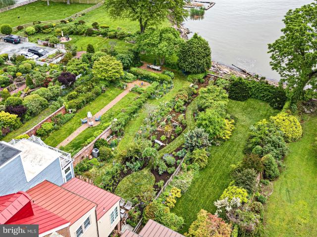 13 The Strand, New Castle, DE 19720 | MLS #DENC2094