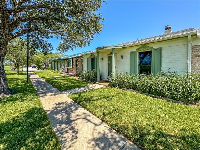 13 Townhouse Ln