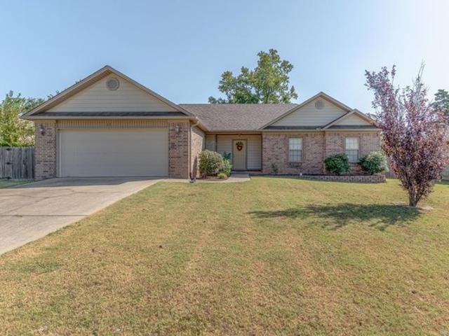 13 Trinity Dr, Cabot, AR 72023