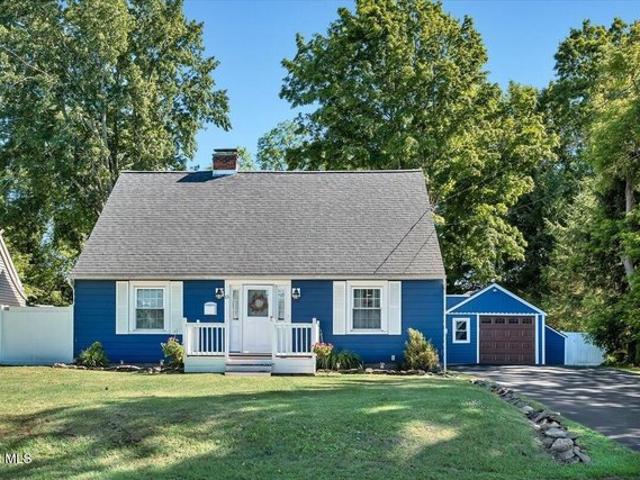 13 Van Buren Rd, Glenville, NY 12302