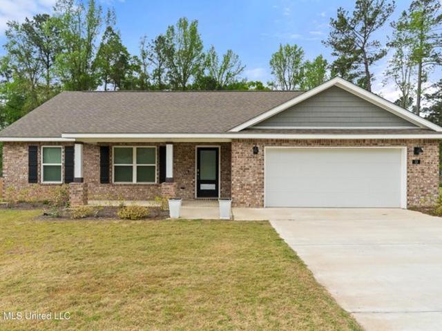 13 Vermont Dr, Petal, MS 39465