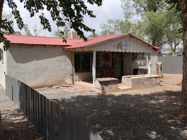 13 W Otero Rd, San Rafael, NM 87051