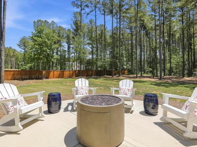 13 W Currituck Circle