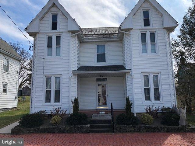 13 W Water St, Smithsburg, MD 21783