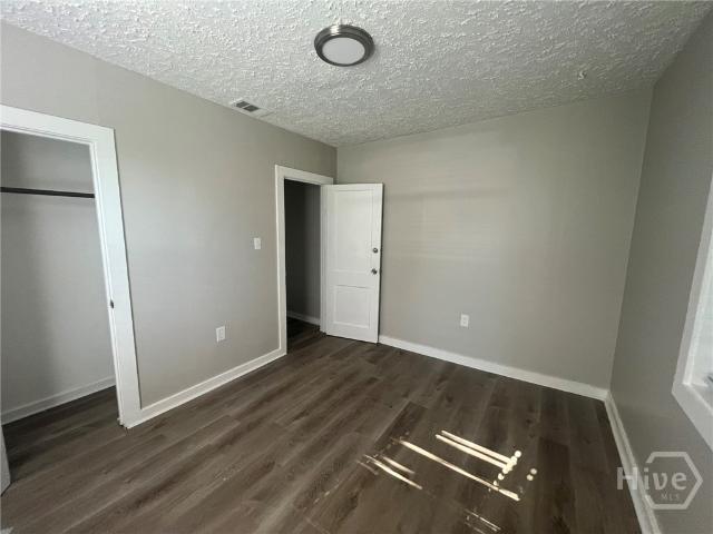 13 W 52nd St, Savannah, GA 31405 | MLS #SA343340