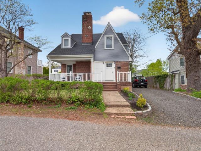 13 Wansor Ave, Bayville, NY 11709 | MLS #989201 | Compass