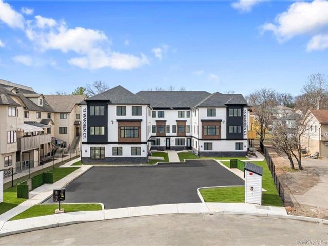 13 Warren Ct Unit 112, Monsey, NY 10952