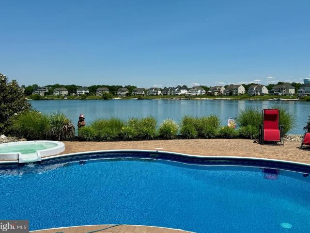 13 Waterview Drive