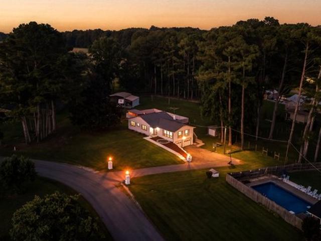 13 West Rd, Fayetteville, TN 37334