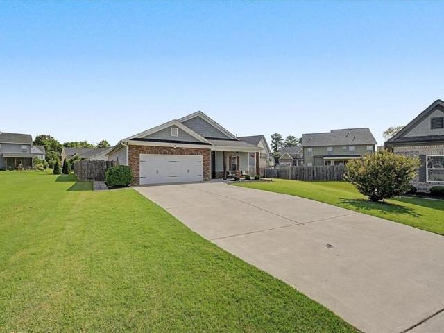 13 Woodland Cove NW