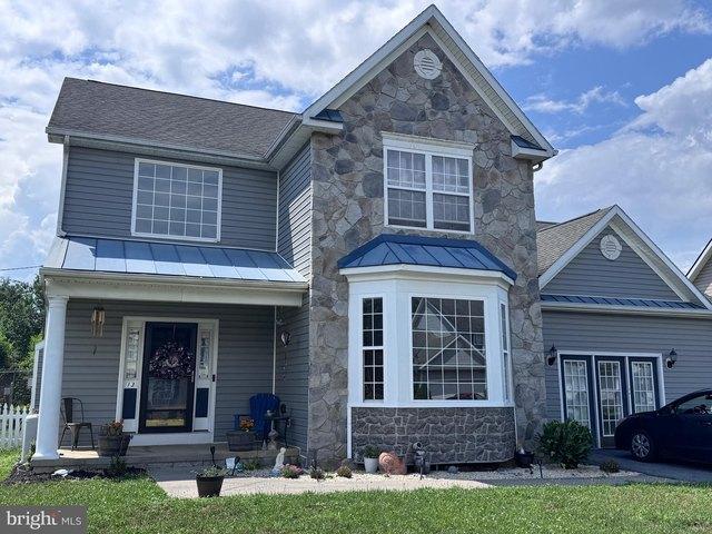 13 Wren St N, Martinsburg, WV 25405