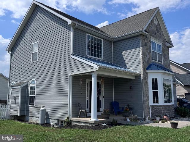 13 Wren Street N