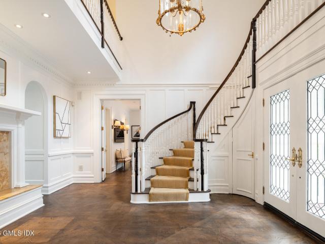13 Wyckham Hill Ln, Greenwich, CT 06831 | MLS #124541 | Compass