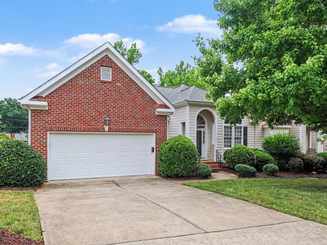 13 York Woods Place