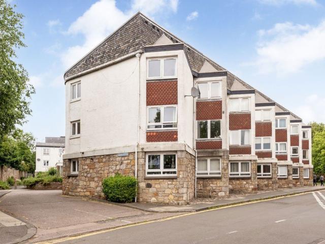 13 Abbey Court, St Andrews KY16, 2 bed flat to rent, £1,800 pcm | PrimeLocation