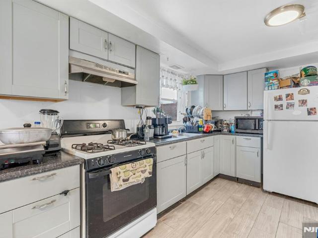 13 Allen Street # 13
