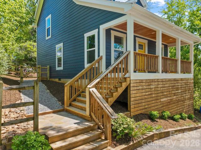 13 Annie St, Asheville, NC 28806 | MLS #4374 | Compass