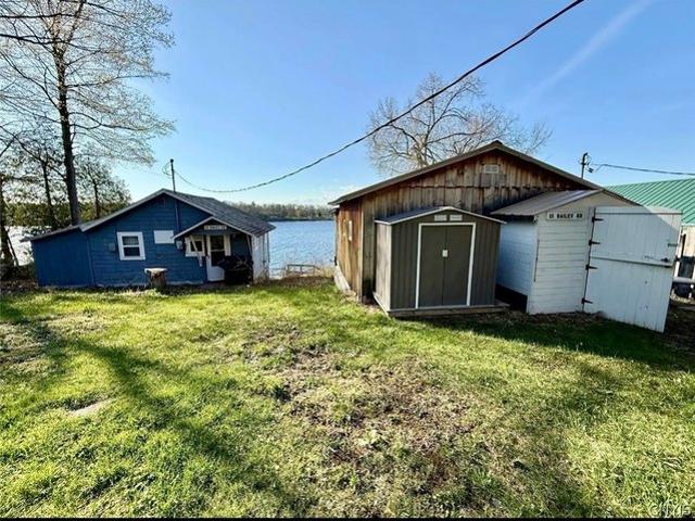 13 and 15 Bailey Rd, Hammond, NY 13646
