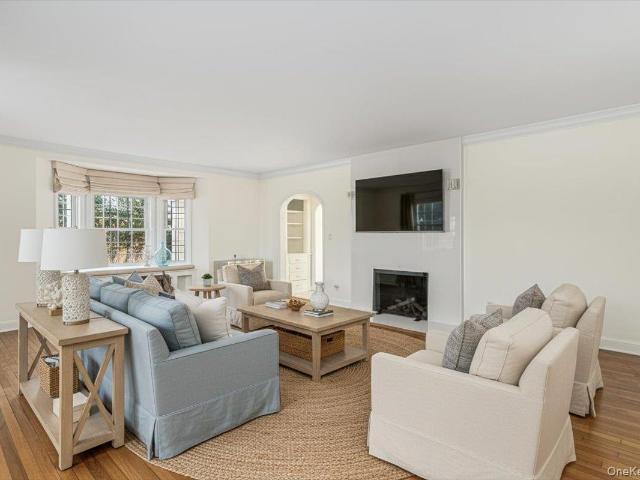 13 Arbor Place