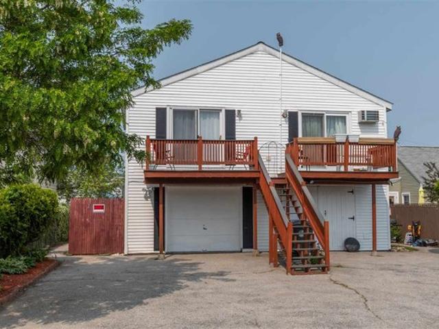 13 Batchelder Ave Apt 2, Manchester, NH 03103