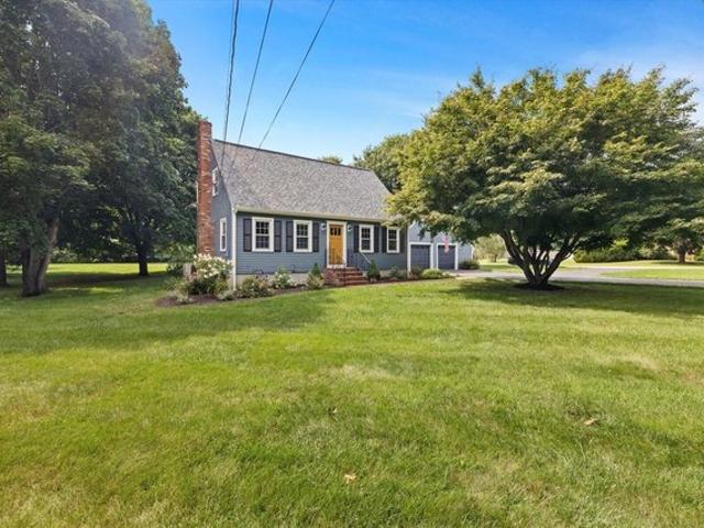 13 Bayview Ave, Berkley, MA 02779